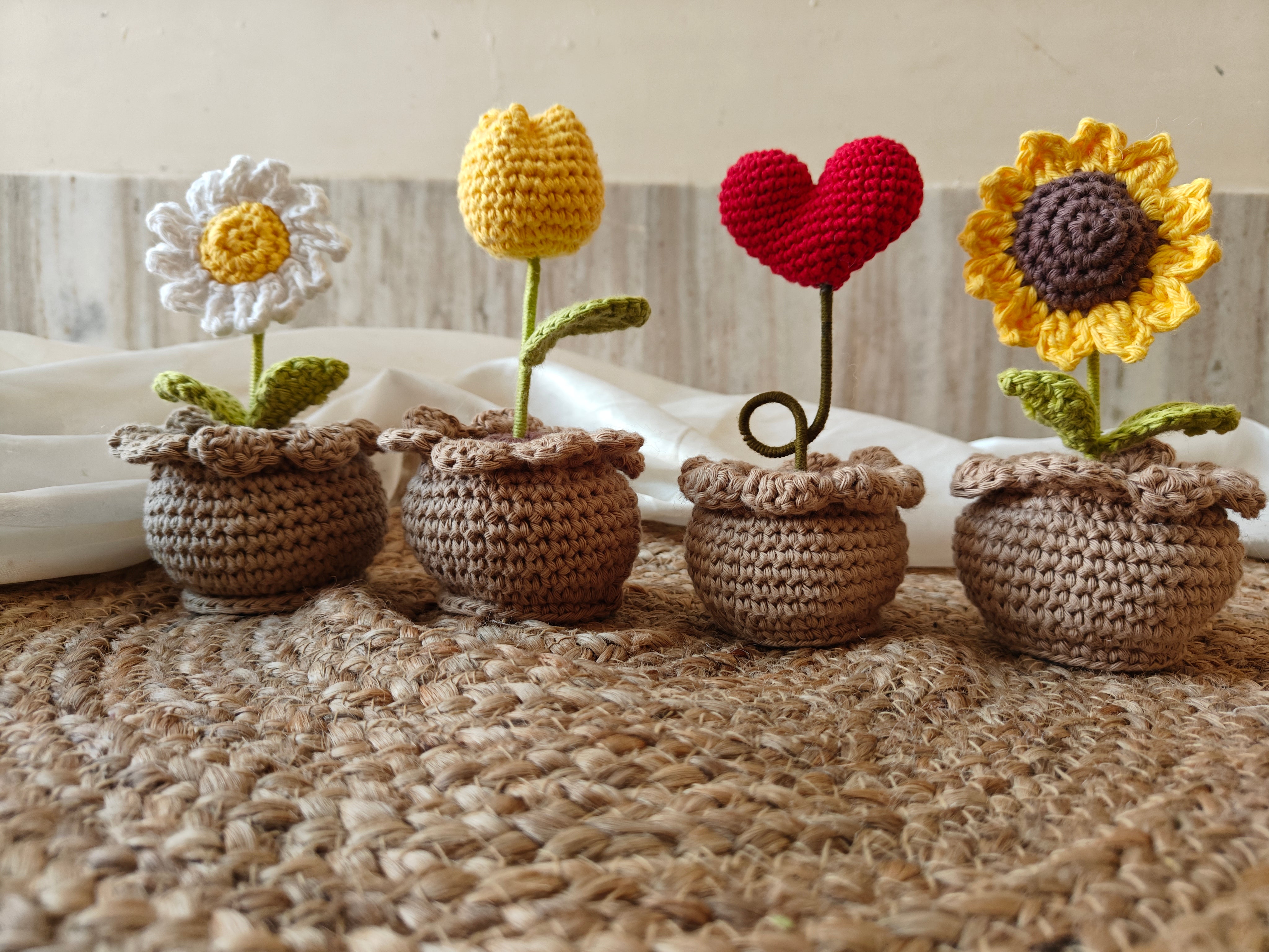 Desk Buddies – Twisttheyarn