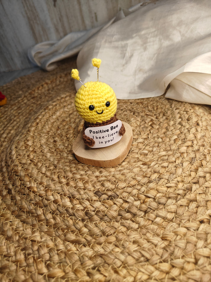 Positive Bee – Twisttheyarn